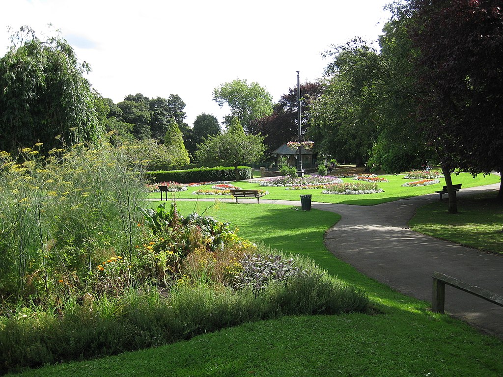 Pudsey Park - Visit Leeds