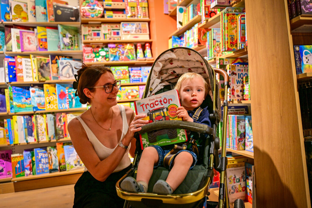 Waterstones opens at White Rose - Visit Leeds