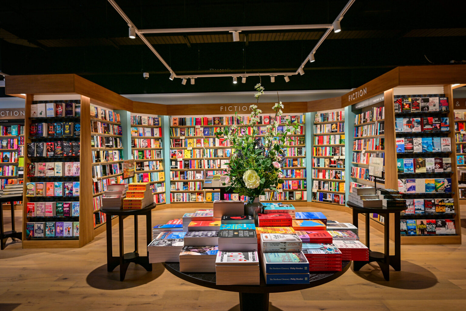 Waterstones opens at White Rose - Visit Leeds