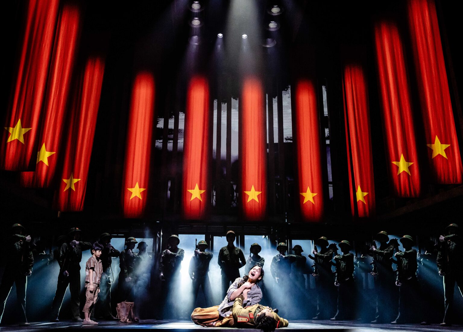 DECEMBER AT LEEDS HERITAGE THEATRES - Visit Leeds